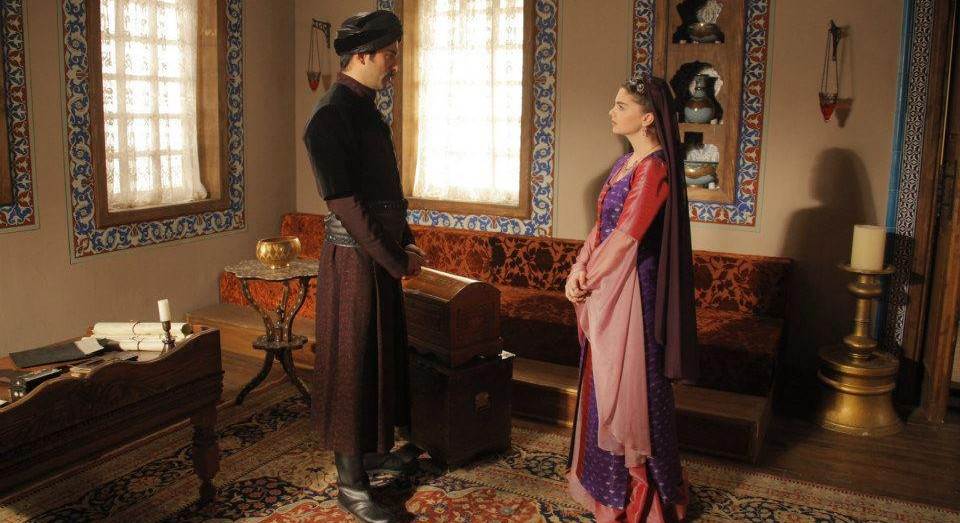 Bali-beg između dvije vatre! | Story TV