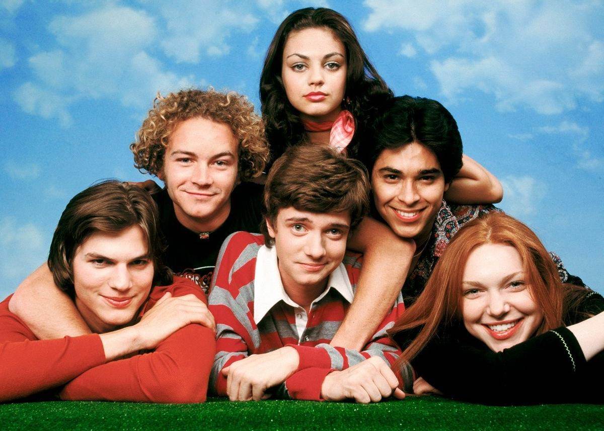 Zvijezda serije 'Lude sedamdesete' optužena za silovanje | Story