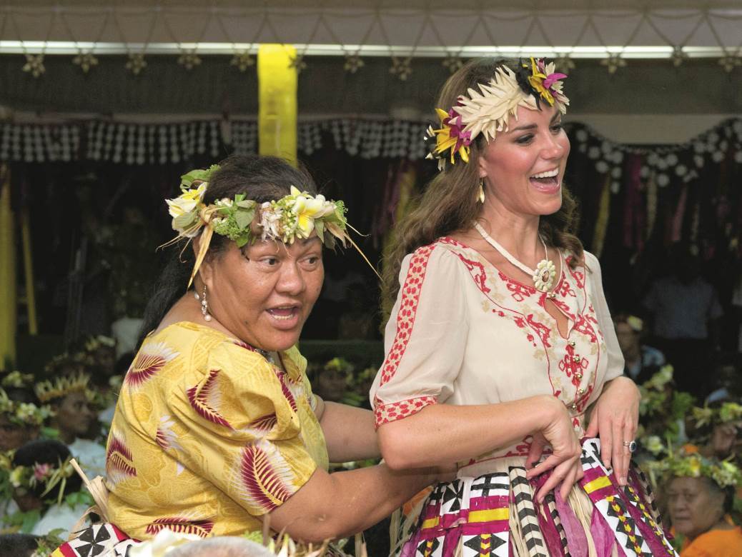 KAD SLAVNE UHVATI RITAM Tri, dva - zaplešimo! | Story