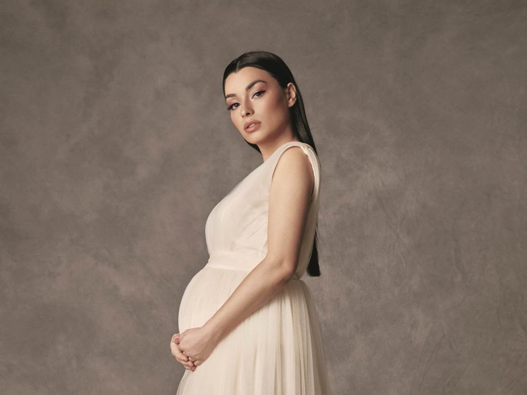 EKSKLUZIVNE FOTOGRAFIJE Sementa Rajhard u najljepšem iščekivanju | Story