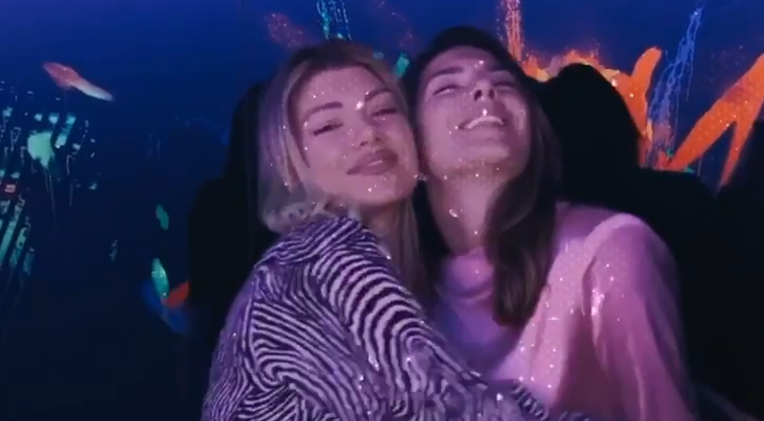 Kći Zdravka Mamića tulumarila u društvu boljih polovica nogometaša | Story