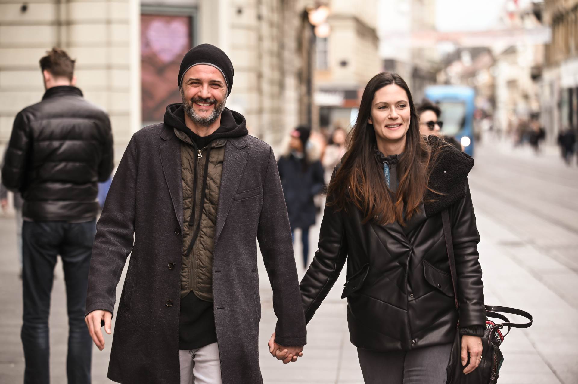 VLADIMIR POSAVEC TUŠEK 'Složio sam mozaik za priču o superheroju' | Story