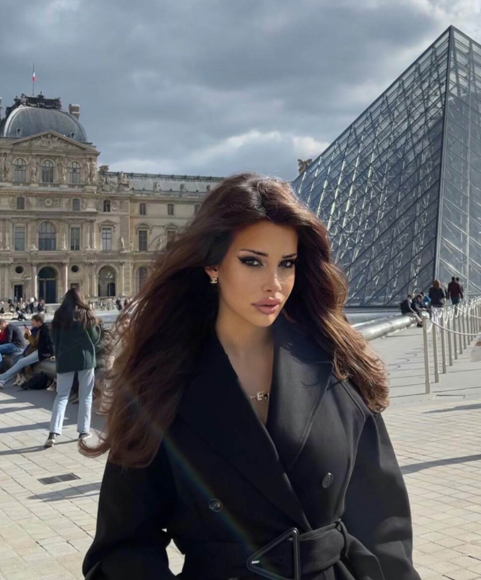 Kako izgleda sestra Mije Franić? | Story