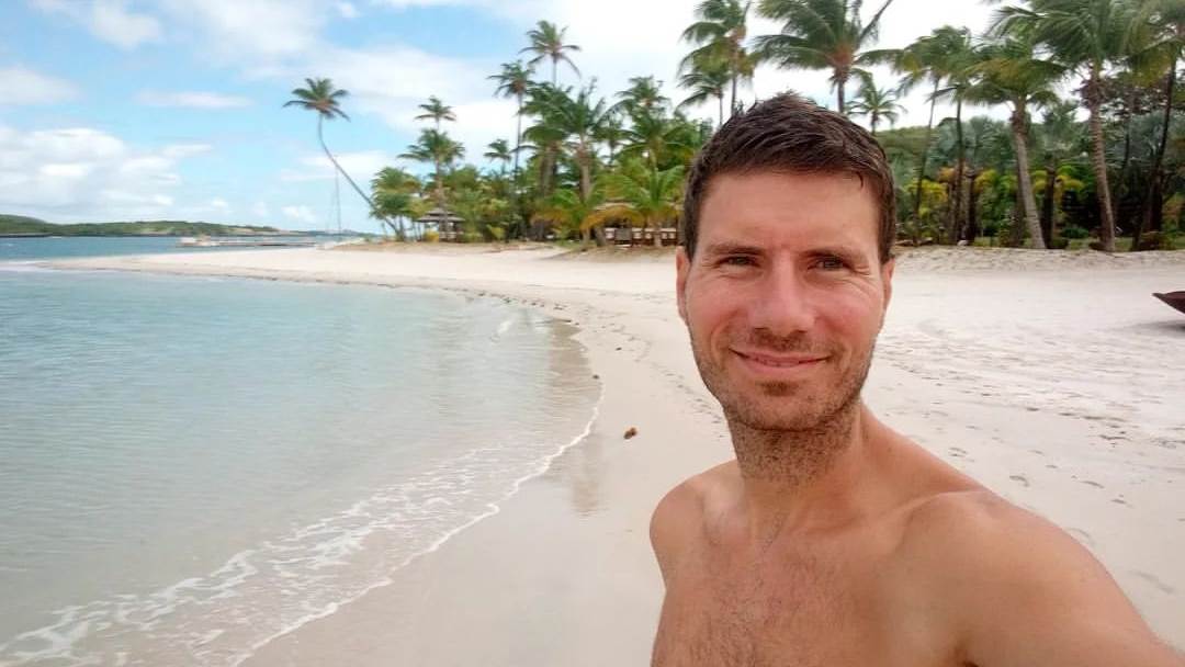 Ivan Pernar jedri na Karibima | Story