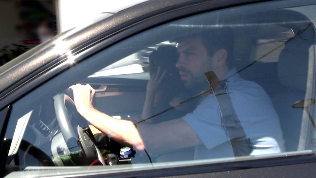 Gerard Pique posjetio Shakiru | Story