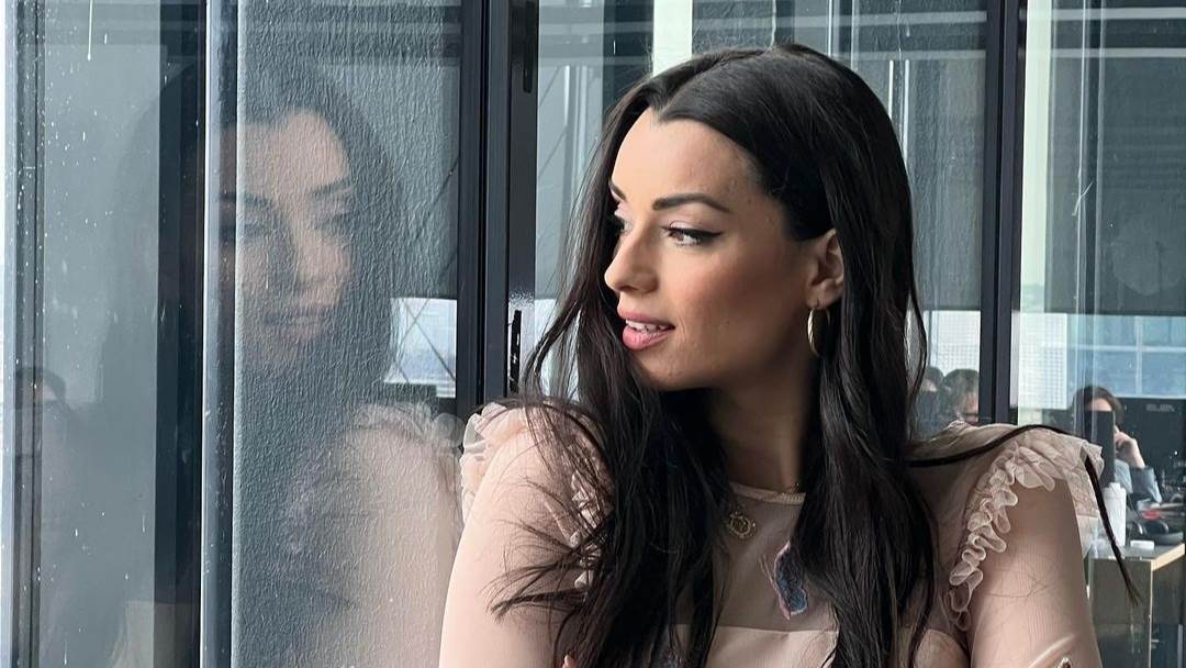 Sementa Rajhard pokazala majku | Story