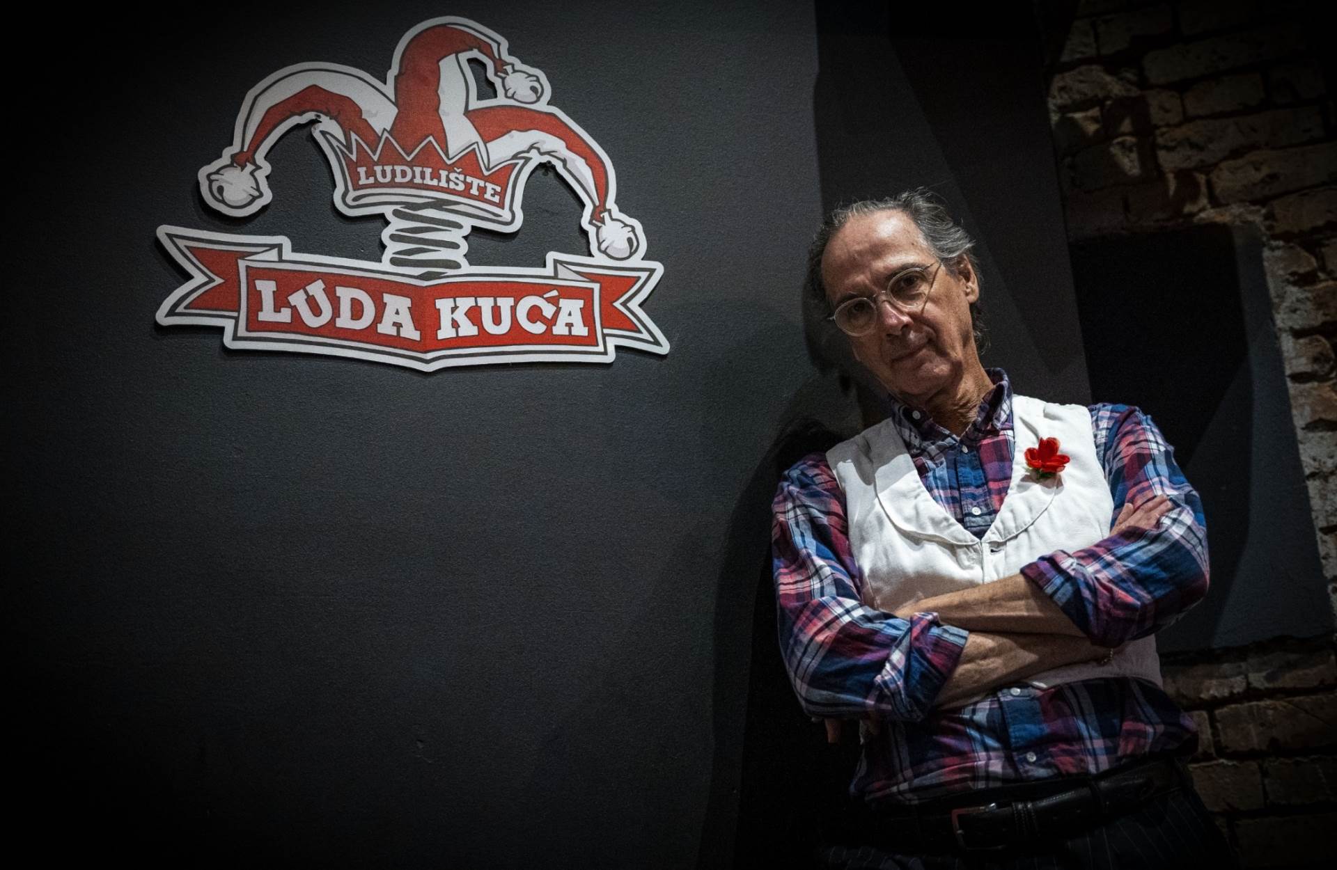 Komik Motion Show u Ludoj kući | Story