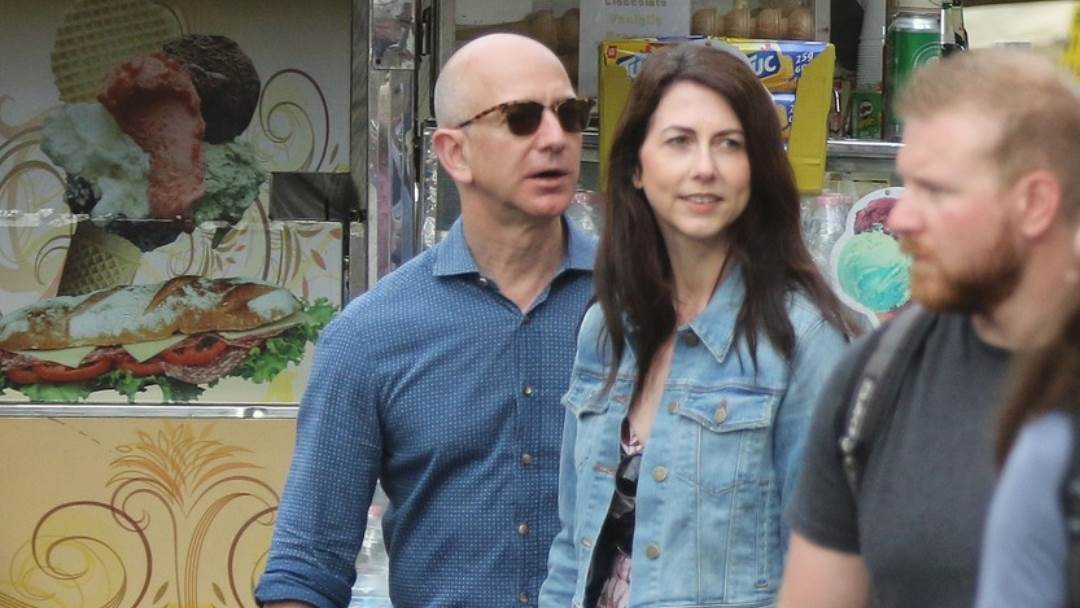 MacKenzie Scott se razvodi od drugog supruga | Story