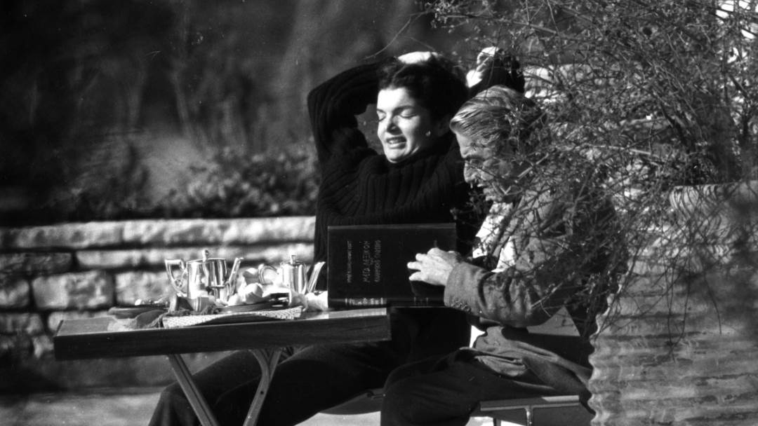Aristotle Onassis Bio Je S Jackie Kennedy I Njenom Sestrom Story