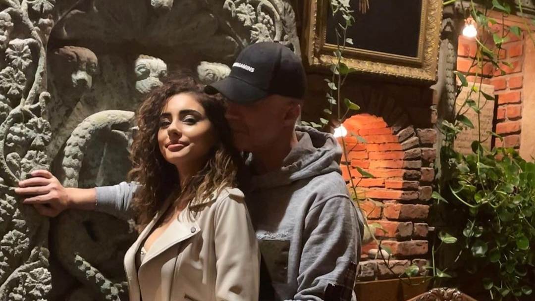 Medeni mjesec Ozcana Deniza | Story