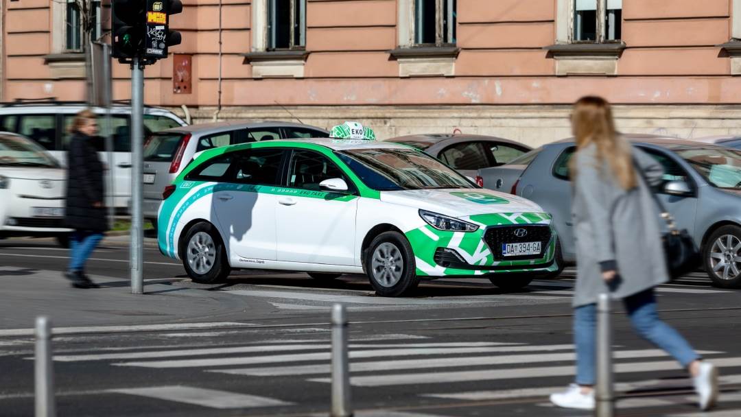 Eko Taxi usluga prijevoza poslovnih korisnika | Story
