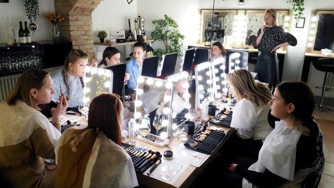 Makeup and wine u Zagrebu | Story TV