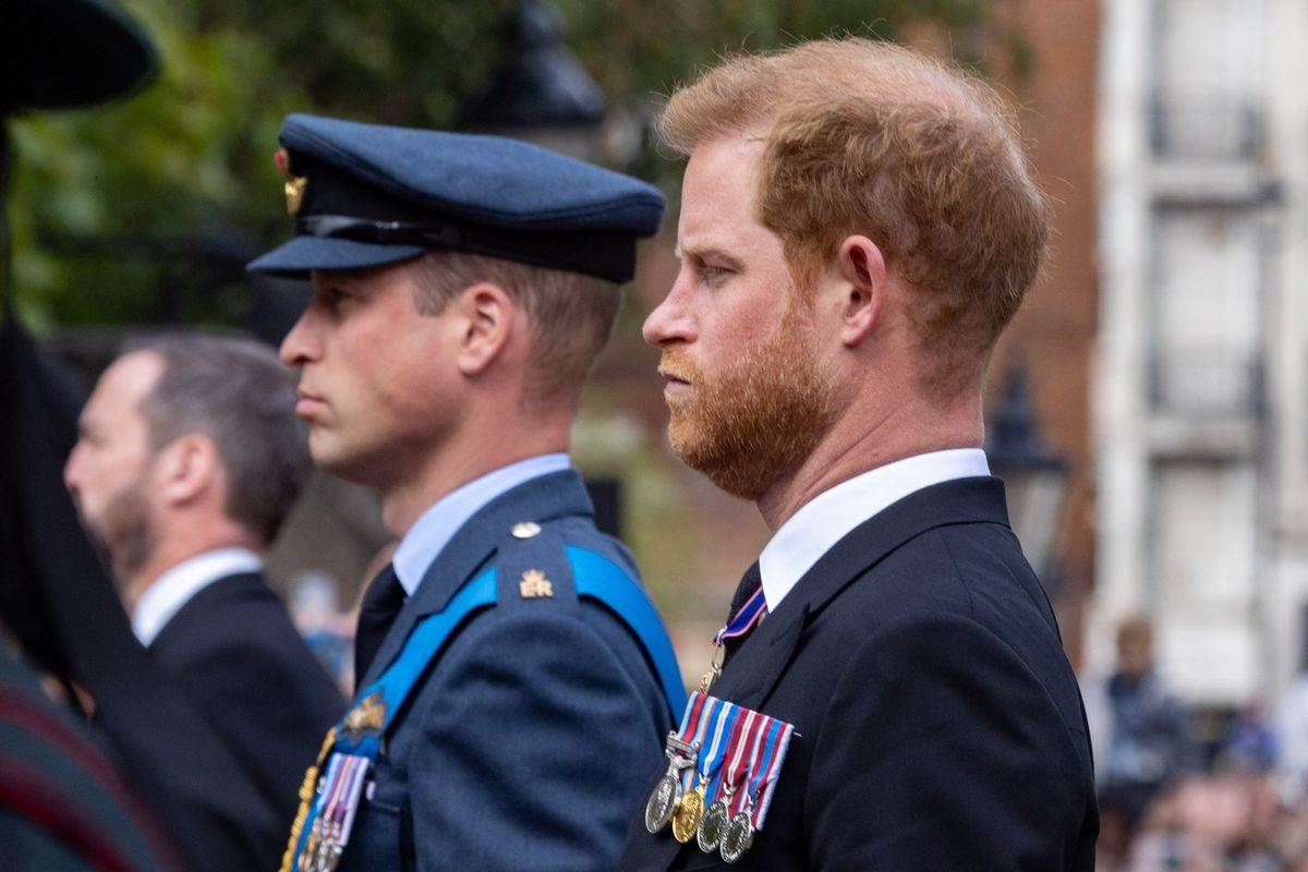 Princ William je bijesan što će Harry naslijediti bogatstvo Kraljice ...