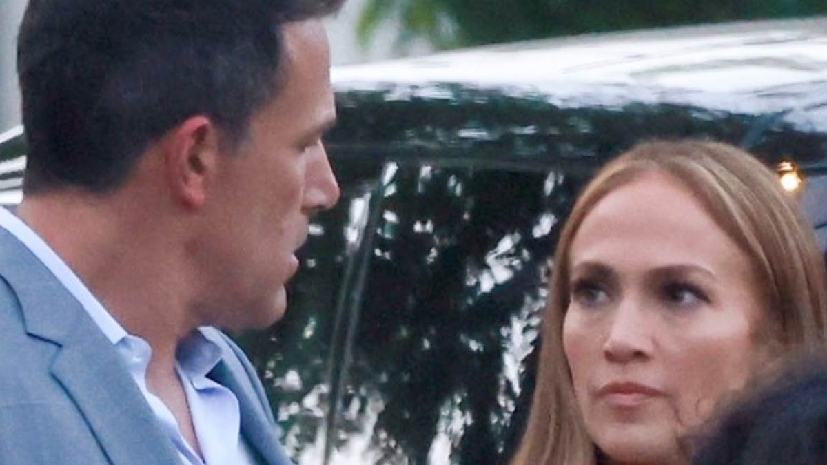 Poljupci Jennifer Lopez i Bena Afflecka | Story