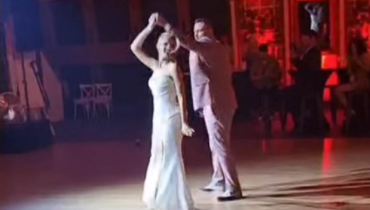 Prvi ples Matije Cveka i Miriam Cikron | Story