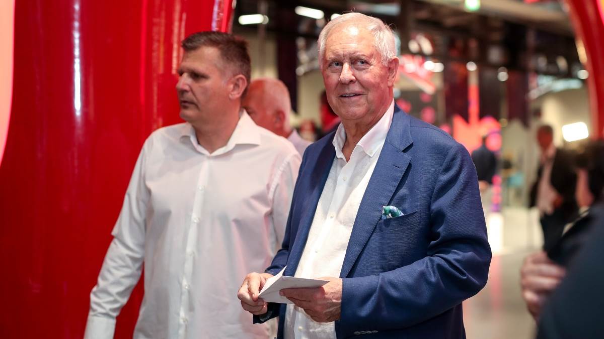 Dikan objavio fotografije svog sina i unuka | Story