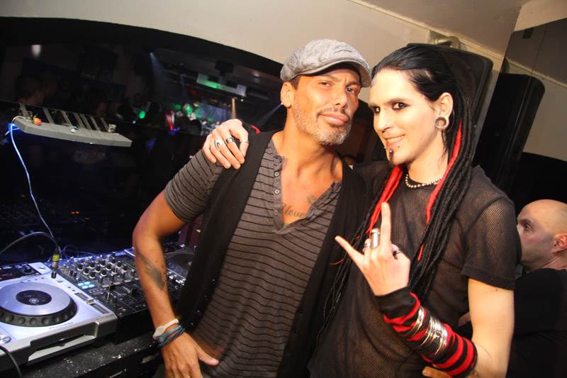 Istetovirani Neven Ciganović DJ-irao u klubu Gjuro 2 | Story