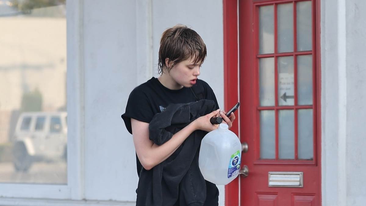 Shiloh Jolie Pitt razbili auto | Story