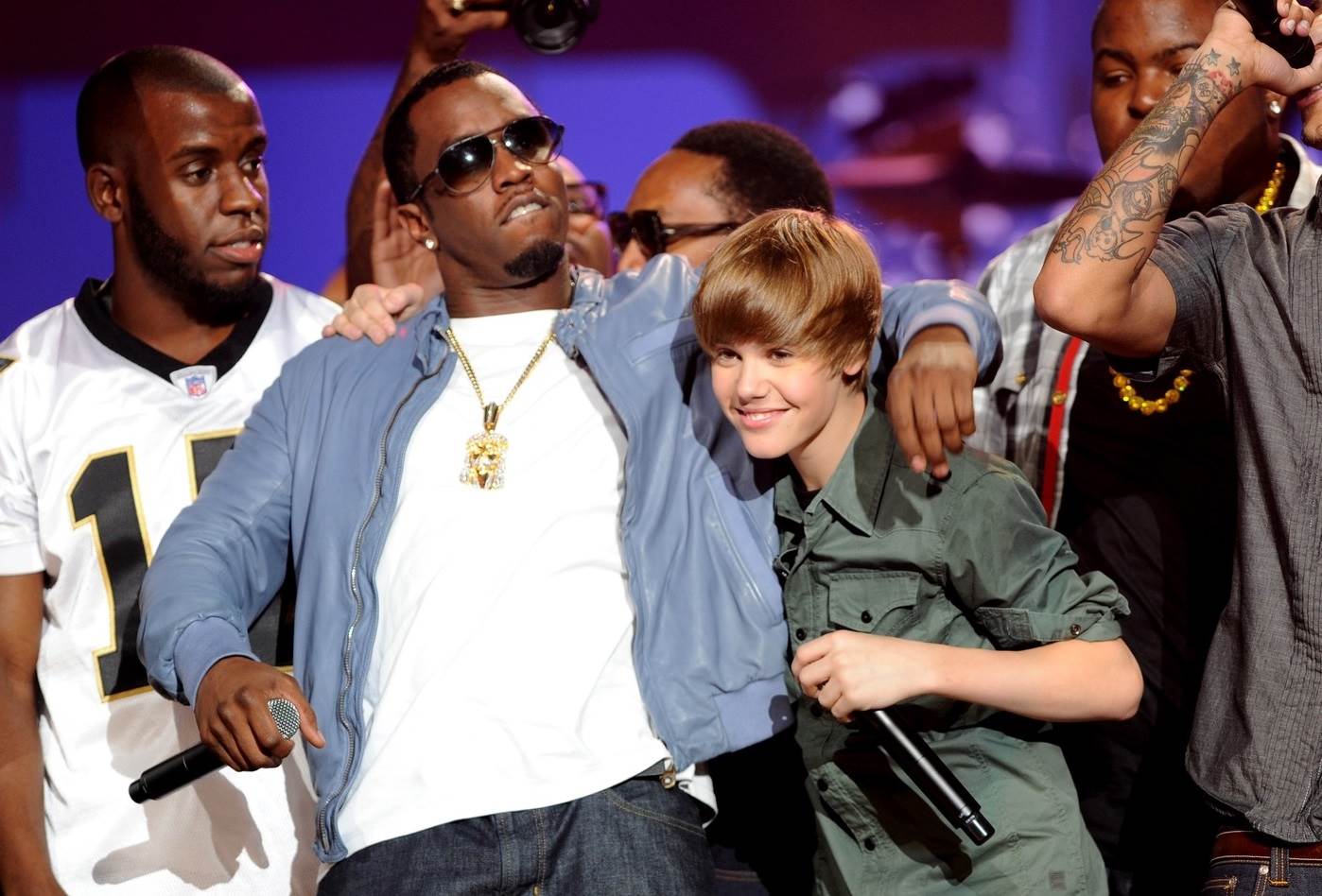 Hailey Bieber objavila znakovitu fotografiju Justina Biebera usred ...