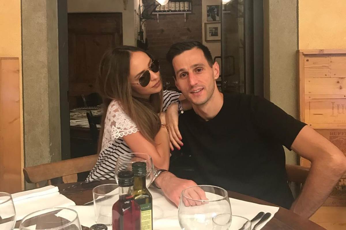 Tko je i cime se bavi supruga Nikole Kalinica? | Story