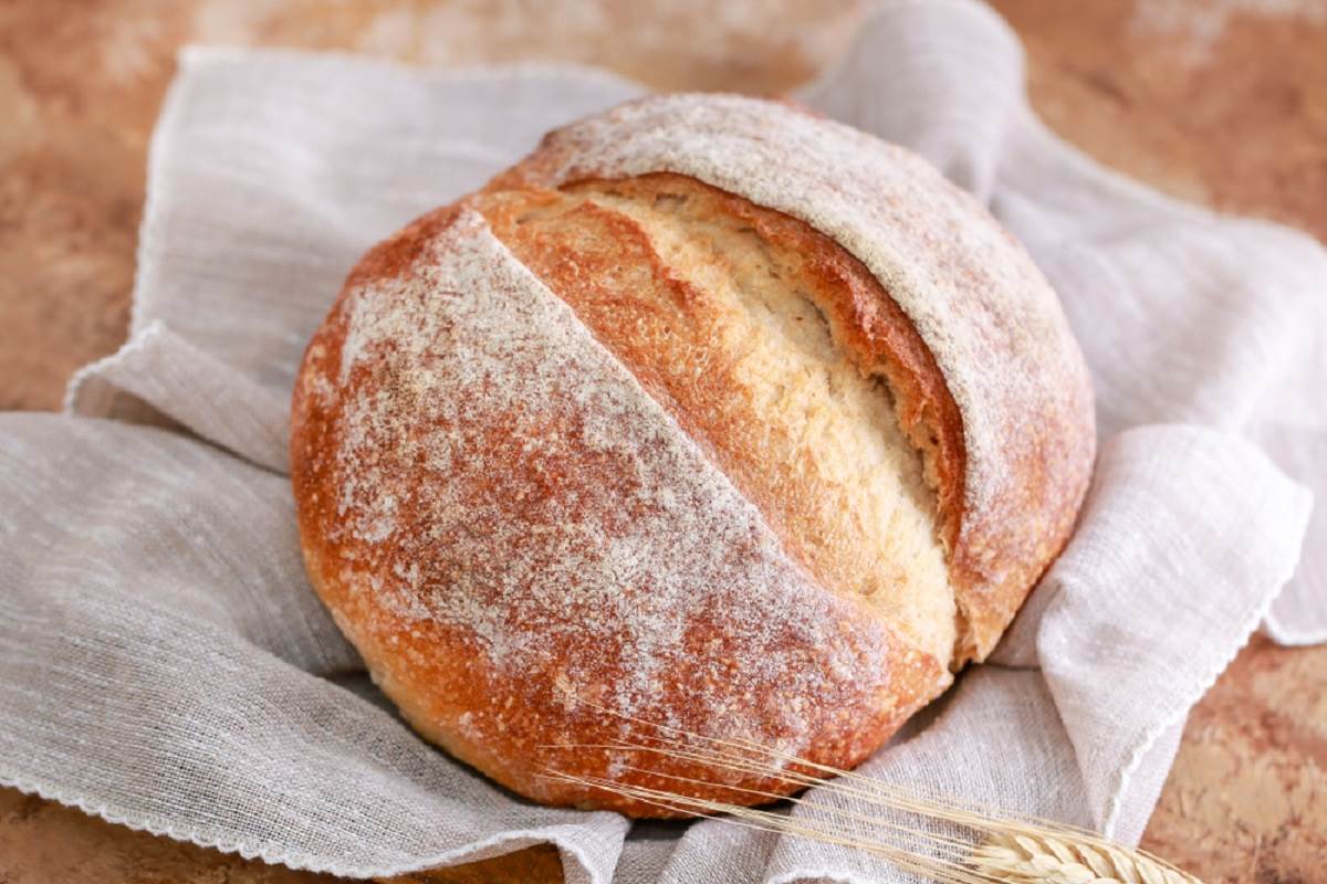 Recept za domaći kruh od 4 sastojka | Story