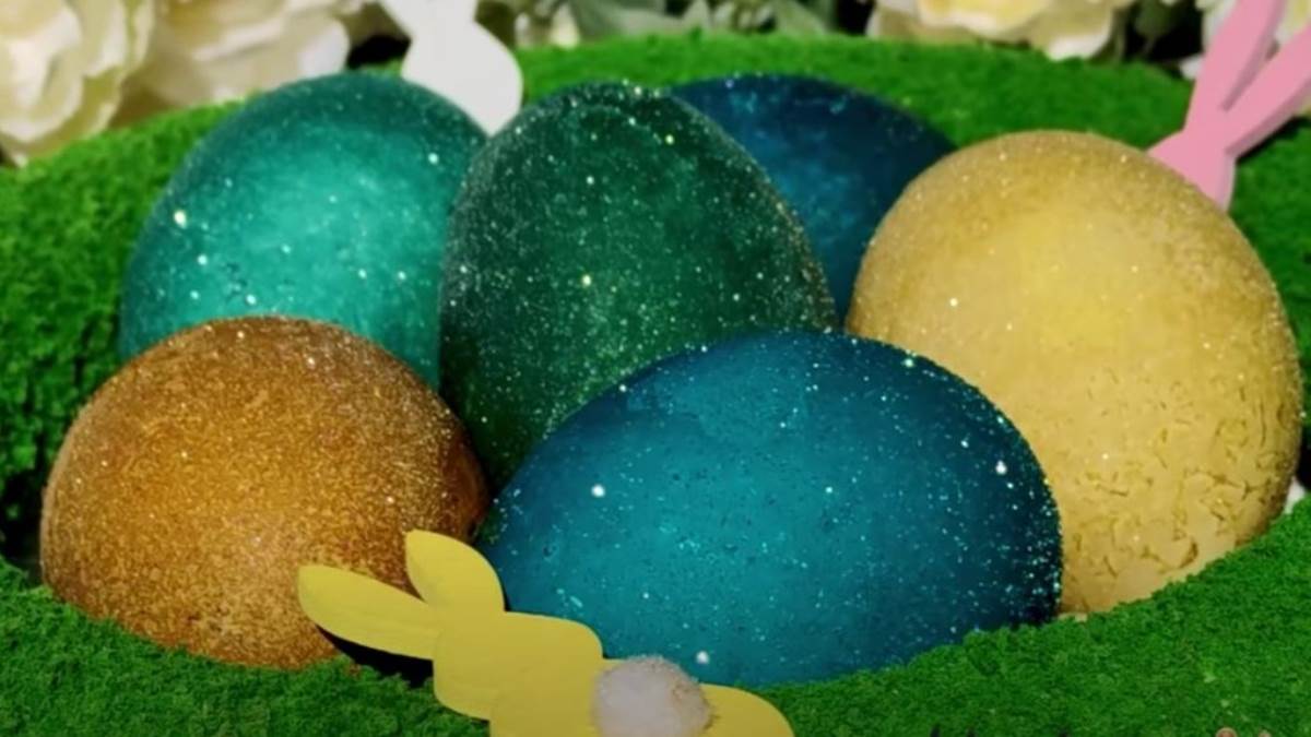 Kako obojiti uskrsna jaja sa šećerom | Story TV