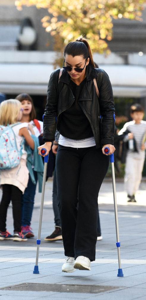 Sementa Rajhard na strogom mirovanju nakon operacije | Story