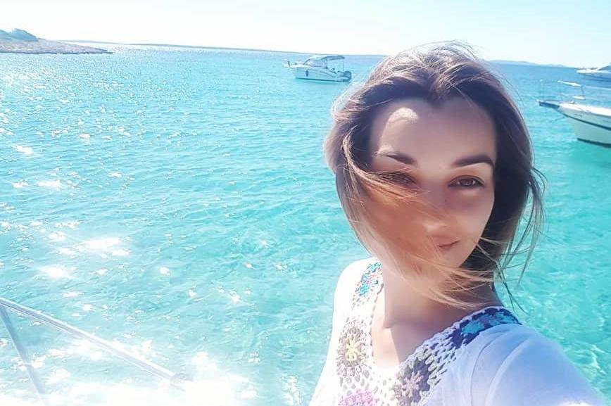 Sementa Rajhard o ljetovanju bez zaručnika | Story