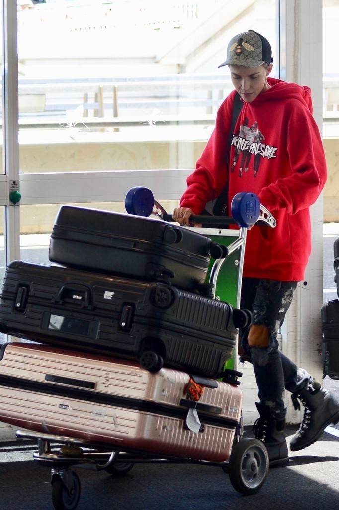 IZGLEDA KAO KOSTUR Obitelj zabrinuta za poznatu glumicu | Story