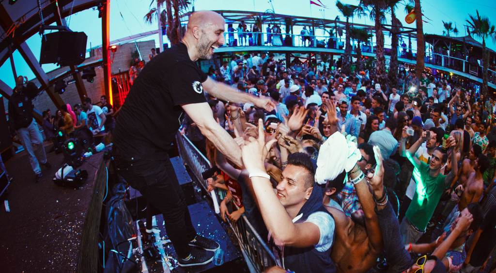 TJR - DJ koji je poslao u svijet atraktivnu razglednicu iz Hrvatske | Story