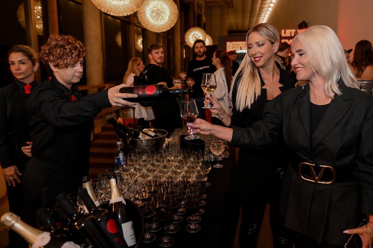 Poznati na modnoj reviji Roberta Severa | Story