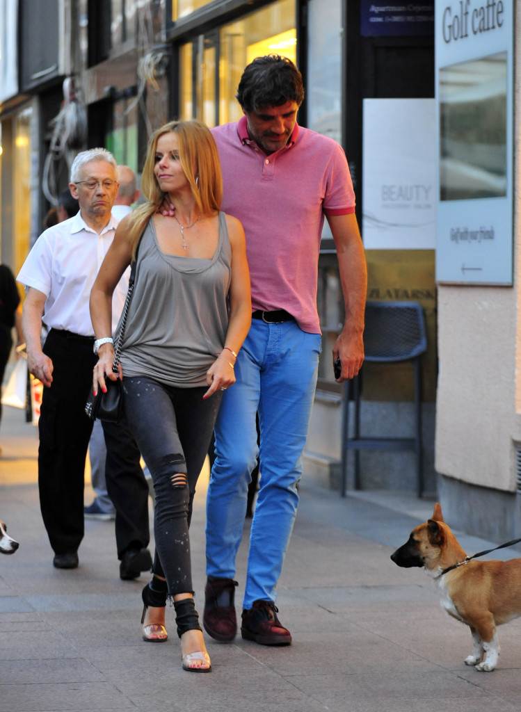 Zoran Mamić sa suprugom Senkom Mandić na press konferenciji Zdravka ...