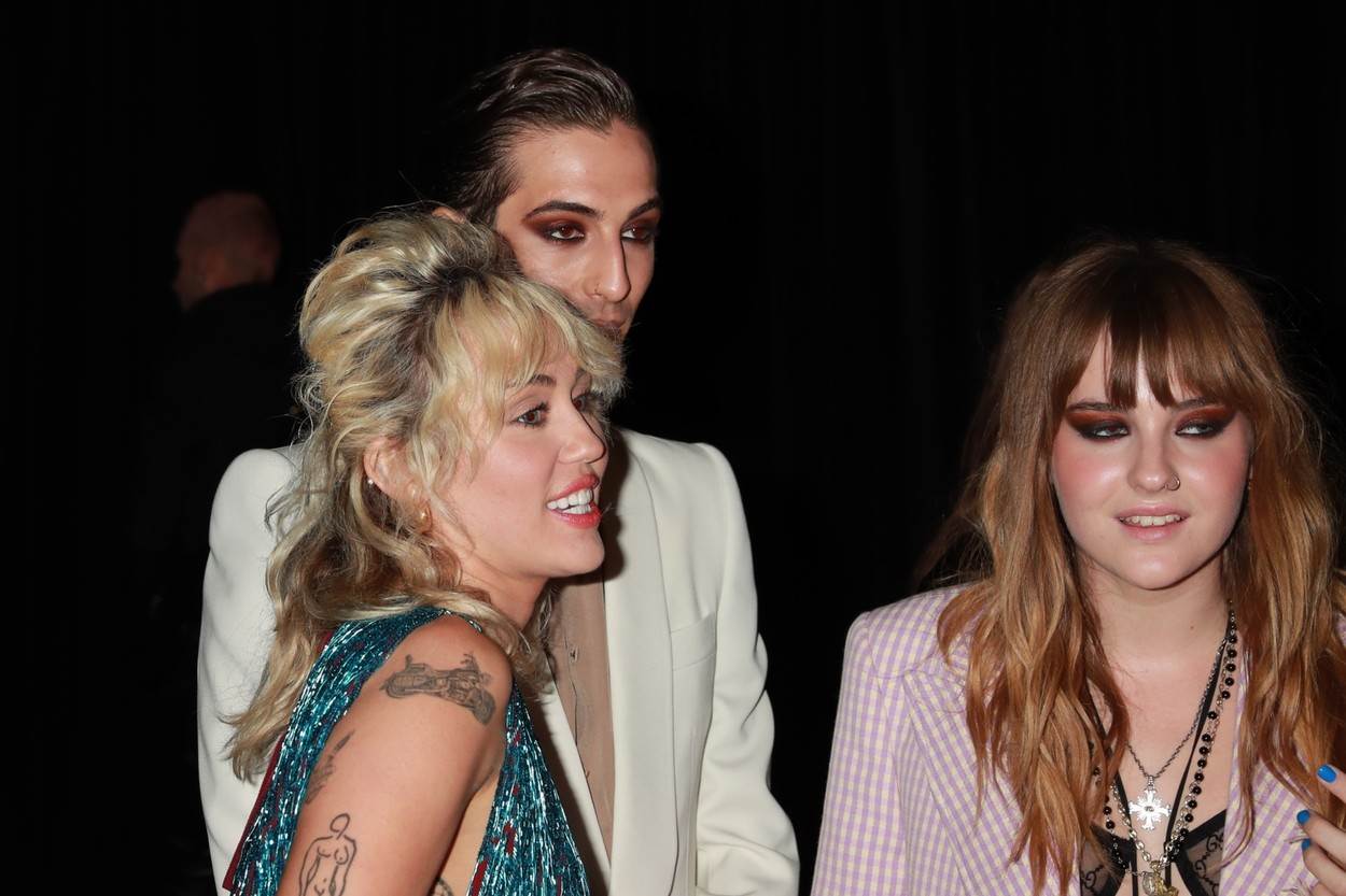 Miley Cyrus i Damiano David u klinču | Story