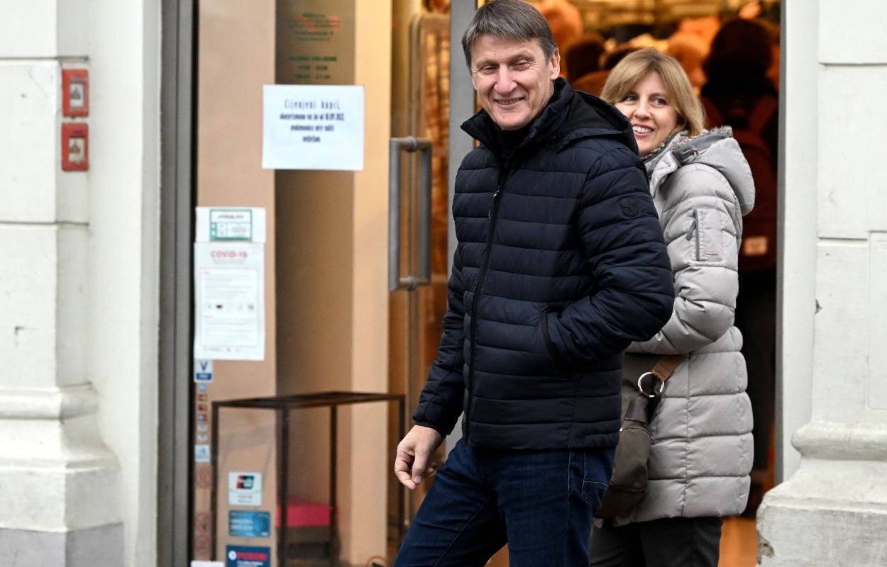 Tomislav Bralić i supruga u šetnji gradom | Story